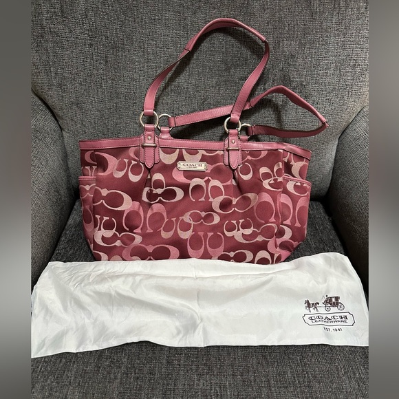 Coach | Bags | Signature Coach Shoulder Bag | Poshmark
